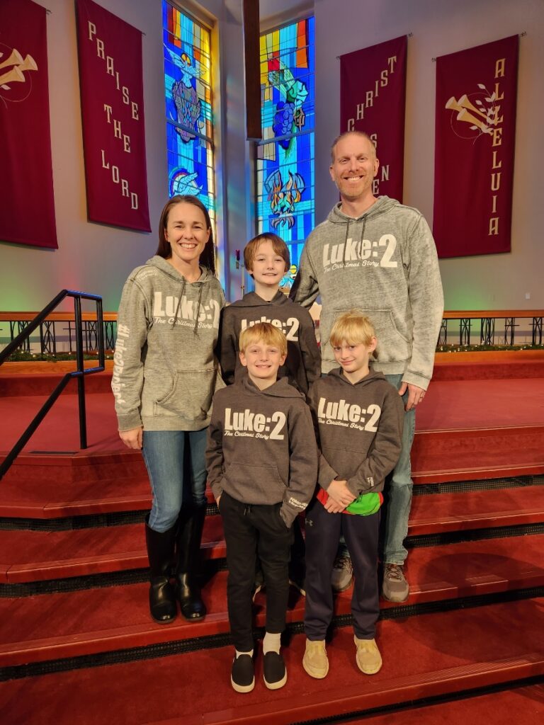 Matt Fischer Family - Outdoor Nativity Store