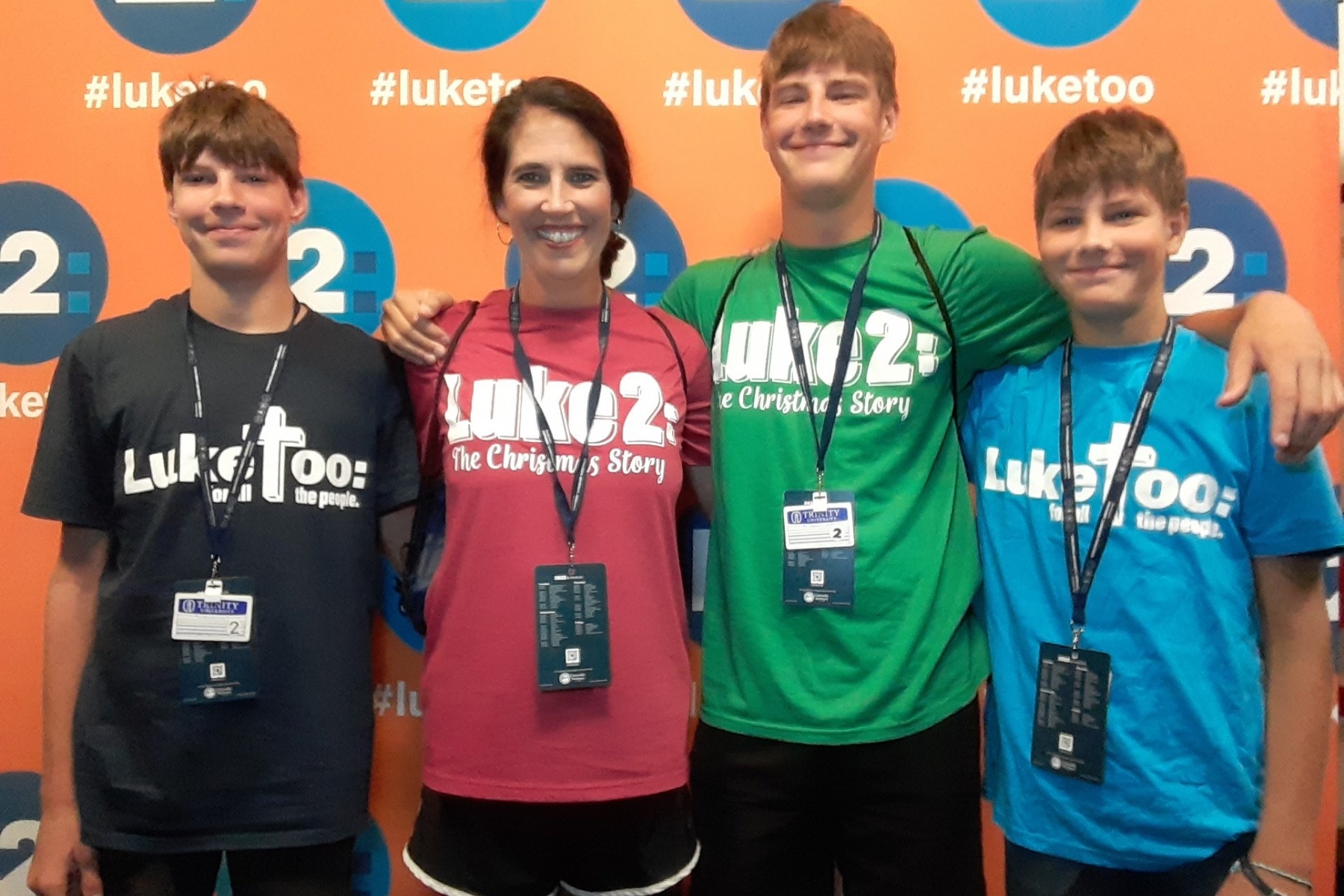 The Luke2Project: Wear and Share Your Faith - Outdoor Nativity Store